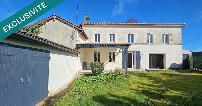 Maison à vendre - Barbezieux-Saint-Hilaire - 4 pièces - 3 chambres