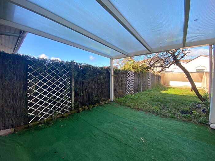 Maison à louer - Casteljaloux - 3 pièces - 2 chambres