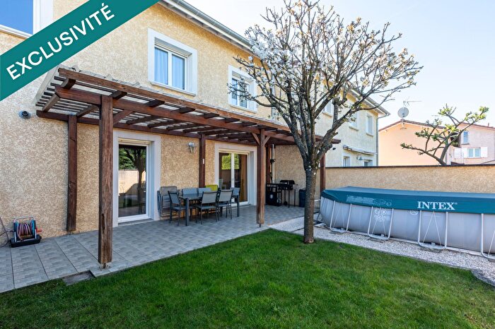 Maison à vendre - Genas - 5 pièces - 4 chambres