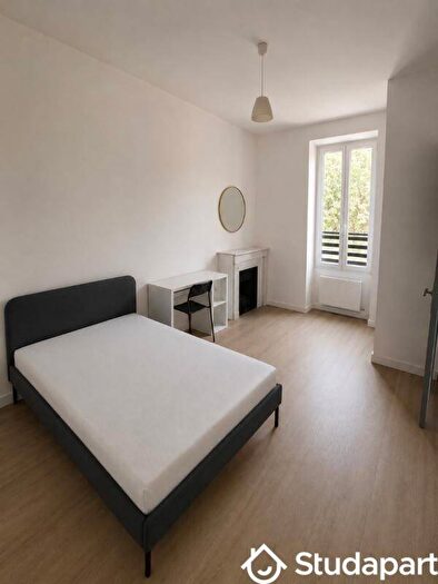 Appartement 3 pièces à louer - Paris, Roanne