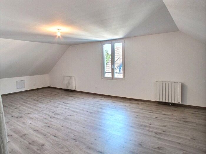 Appartement 5 pièces à louer à Durmenach
