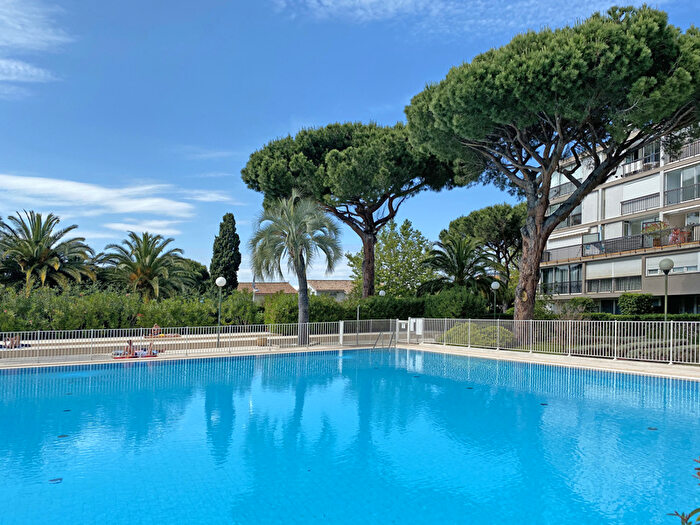 Appartement à vendre - Saint-Tropez, Pilon, Bourgade, Les Lices - 2 pièces - 1 chambre