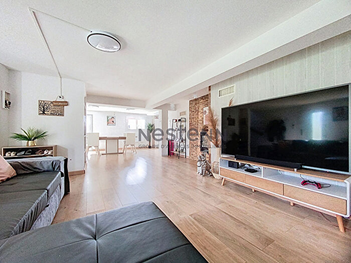 Maison à vendre - Seissan - 6 pièces - 5 chambres