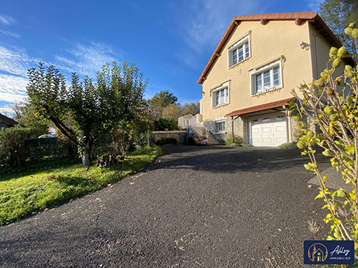 Maison à vendre - Ydes - 3 pièces - 2 chambres