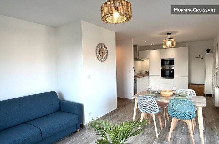 Appartement à louer - Champlong, Saint-Genis-Laval - 3 pièces - 2 chambres