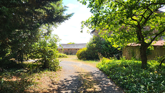 Maison à vendre - Saint-Mars-la-Jaille - 10 pièces - 4 chambres