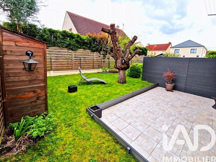 Appartement à louer - Chantereine-La Fontaine-Arcades-Castermant, Chelles - 6 pièces - 4 chambres