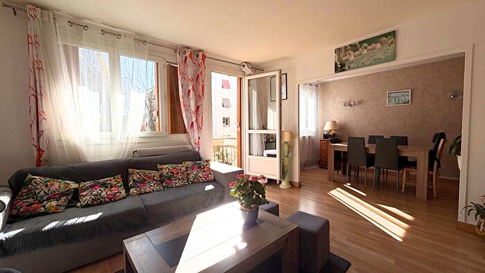 Appartement à vendre - Le Plessis-Trévise, Centre-ville, Orly Parc - 4 pièces - 2 chambres