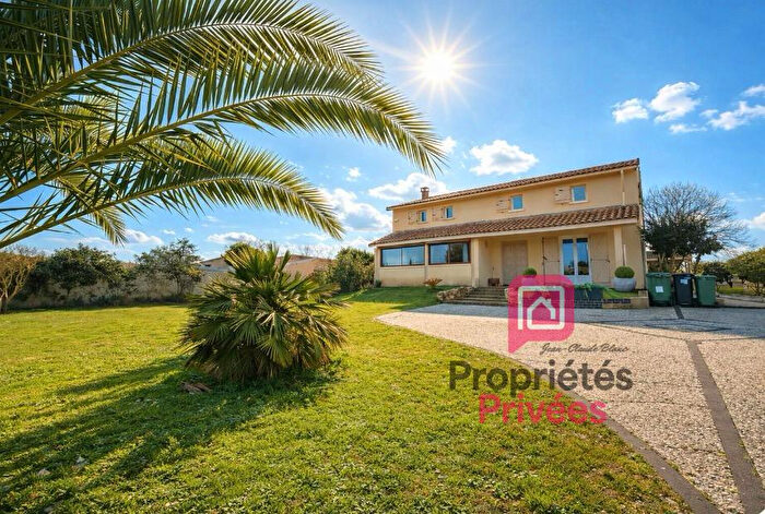Ambarès-et-Lagrave, Bel-Air, Sabarèges : Maison 8 pièces à vendre