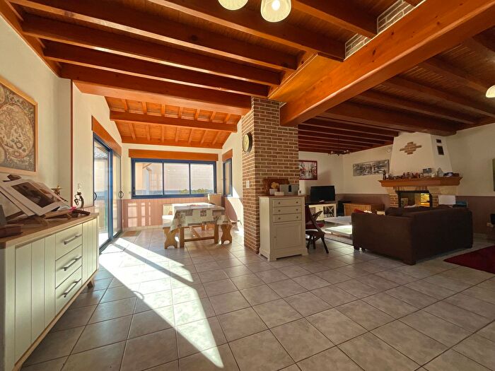 Maison 6 pièces à vendre à Érondelle