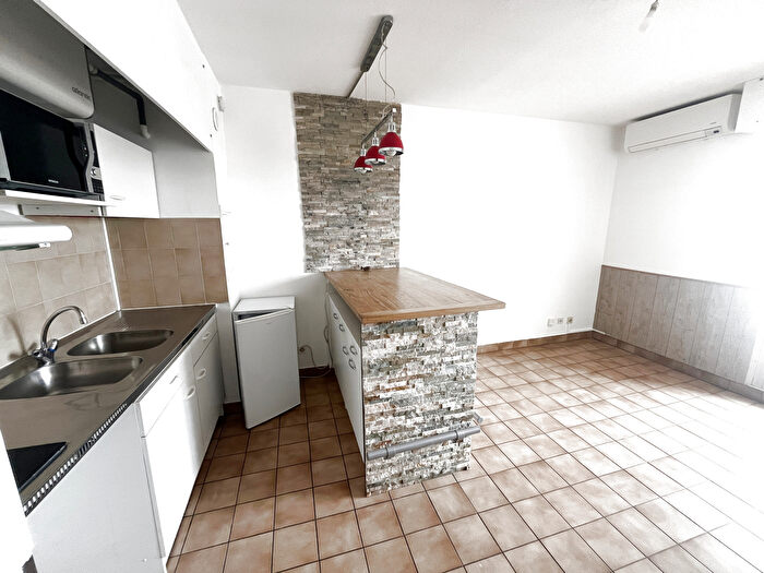 Appartement 1 pièce à louer à Nîmes, collines