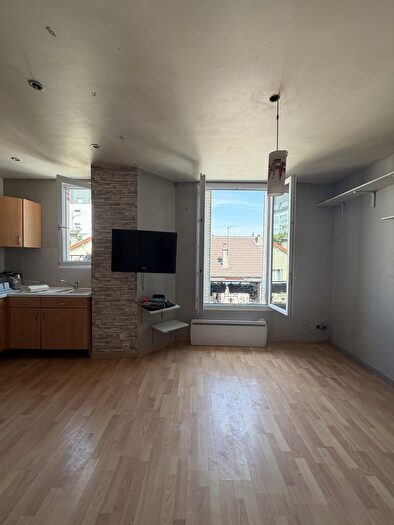 Ivry-sur-Seine, Petit Ivry : Appartement 2 pièces à vendre
