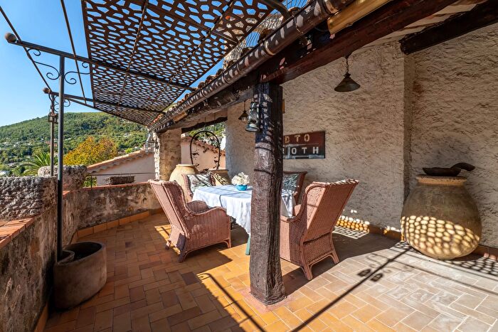 Appartement à vendre - Grasse - 7 pièces - 3 chambres