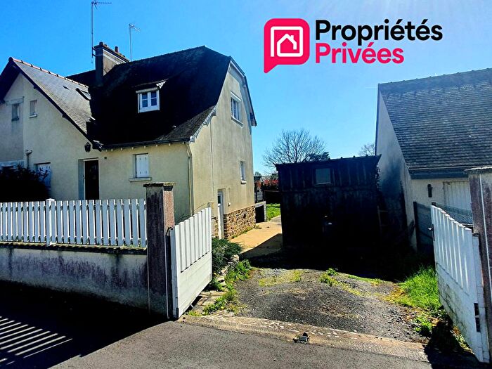 Maison à vendre - Noyant-la-Gravoyère - 3 pièces - 2 chambres
