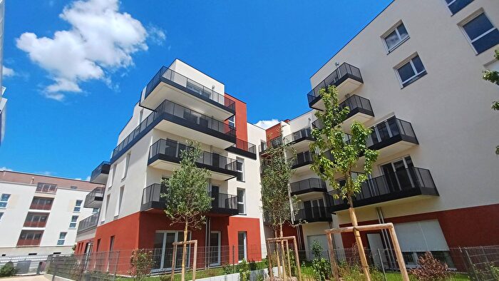 Appartement à louer - Melun - 3 pièces - 2 chambres