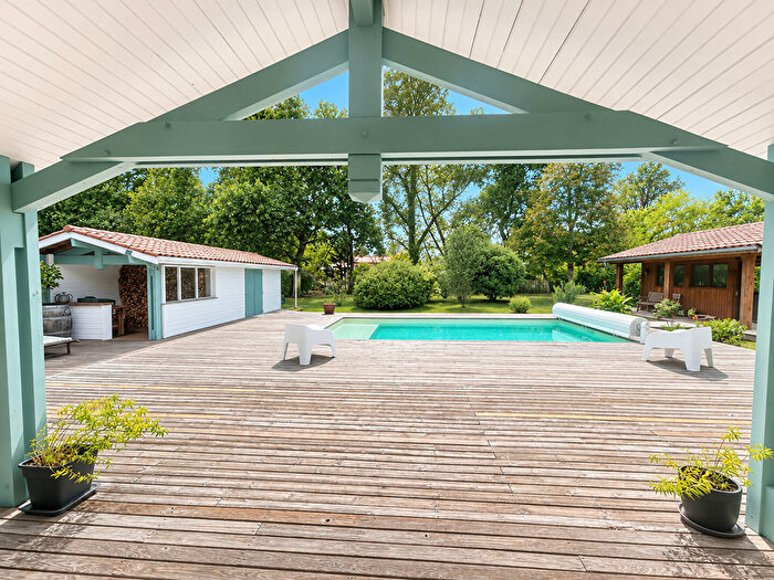 Maison 5 pièces à Salles, à vendre