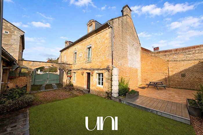 Maison à vendre - Luc-sur-Mer - 7 pièces - 5 chambres