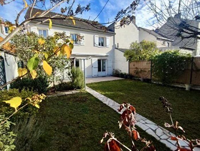 Maison 7 pièces à Tours, à vendre