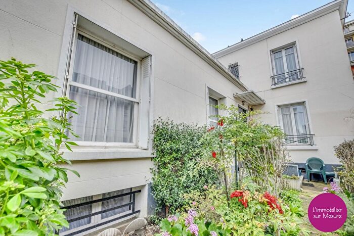 Maison à vendre - Vincennes, Ouest - 9 pièces - 6 chambres