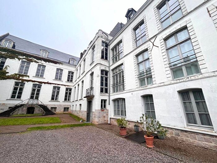 Appartement à louer - Hyper Centre, Arras - 2 pièces - 1 chambre