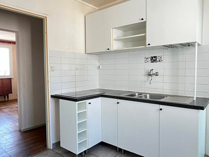 Appartement à vendre - Alençon, Coeur de Ville - 4 pièces - 3 chambres