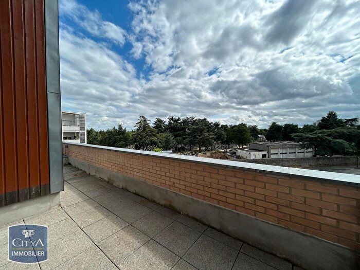 Appartement à louer - Angers, Deux-Croix, Banchais, Grand Pigeon - 5 pièces - 4 chambres