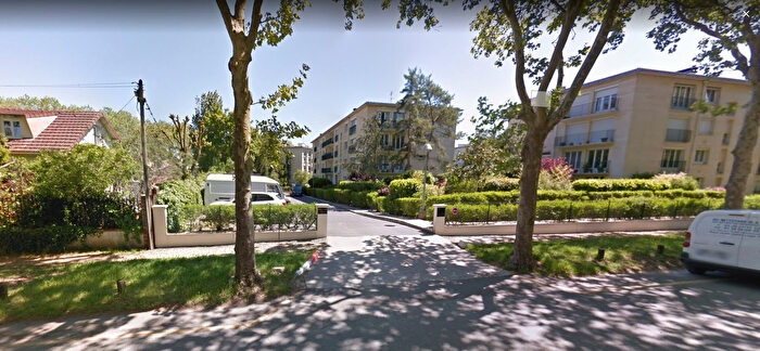 Maisons-Laffitte, Est - Appartement 4 pièces à louer