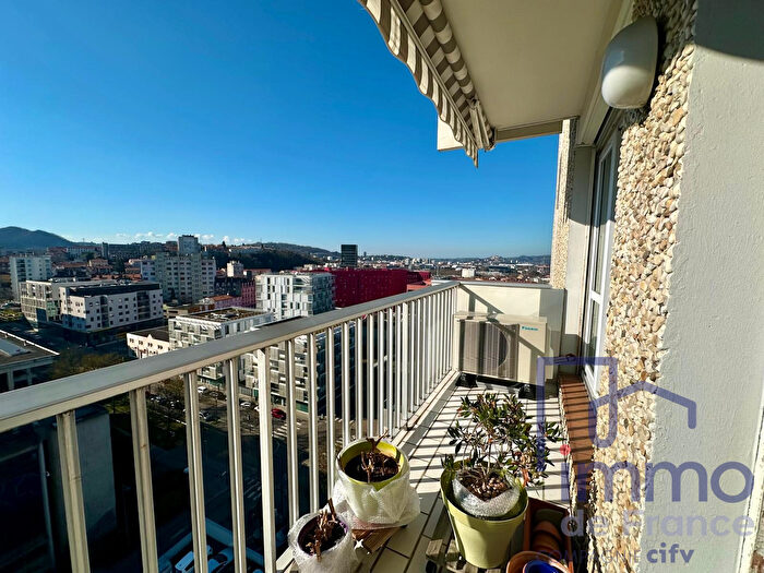 Appartement à vendre - Saint-Étienne, Méons, Le Soleil, Châteaucreux, Saint-François - 3 pièces - 2 chambres