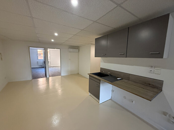 Appartement à vendre - Annonay, Centre-ville - 3 pièces - 2 chambres