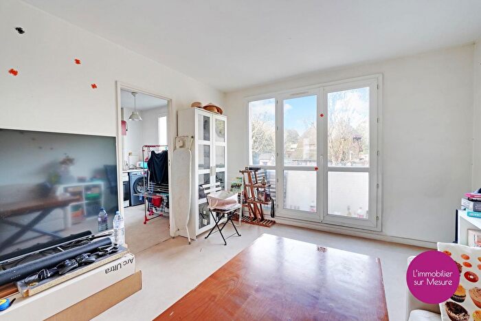 Appartement à vendre - Cachan, Centre-ville - 3 pièces - 2 chambres