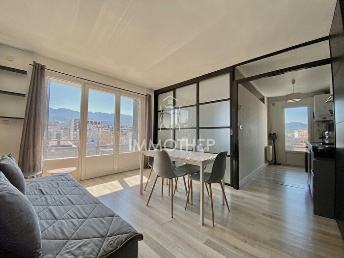 Grenoble, Bajatière - Appartement 3 pièces à louer
