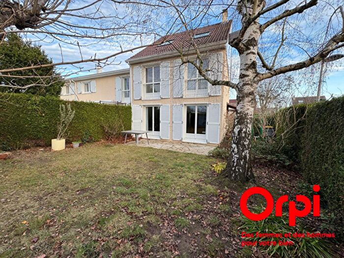 Maison à vendre - Montigny-le-Bretonneux, Le Village - 5 pièces - 4 chambres