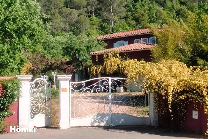 Maison 8 pièces à vendre à Néoules