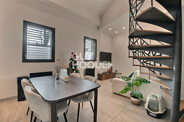 Appartement à vendre - Lyon e , Monchat - 3 pièces - 2 chambres