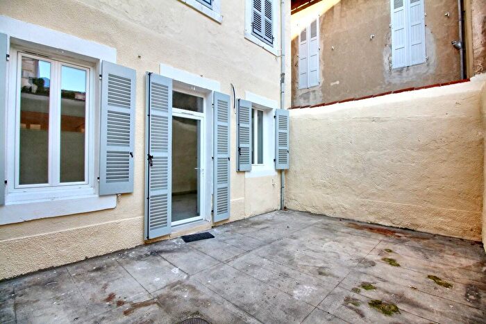 Cinq Avenues, Marseille 4ème arrondissement : Appartement 3 pièces à louer