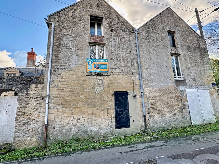 Maison à vendre - Bernières-sur-Mer - 12 pièces - 9 chambres