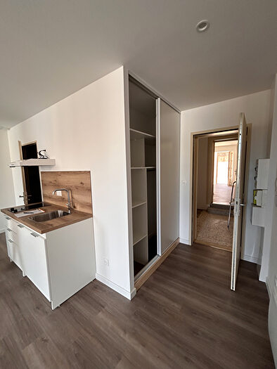 Appartement 1 pièce à Alès, à louer