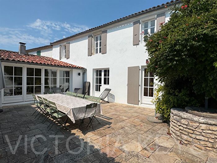Maison à vendre - Le Bois-Plage-en-Ré - 8 pièces - 6 chambres