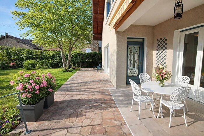 Maison 6 pièces à louer - Saint-Germain-au-Mont-dOr