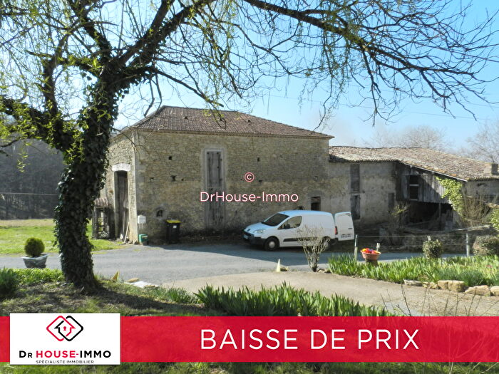 Saint-Vivien-de-Monségur : Maison 5 pièces à vendre
