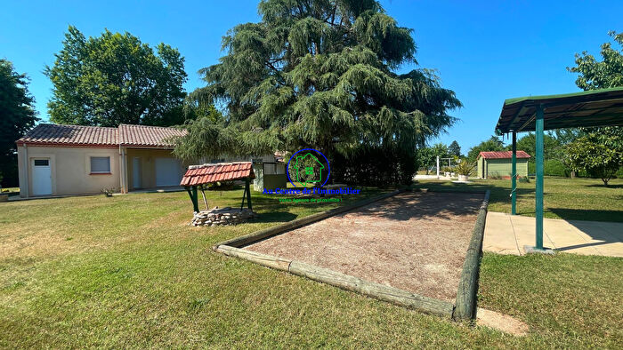 Sainte-Livrade-sur-Lot - Maison 11 pièces à vendre