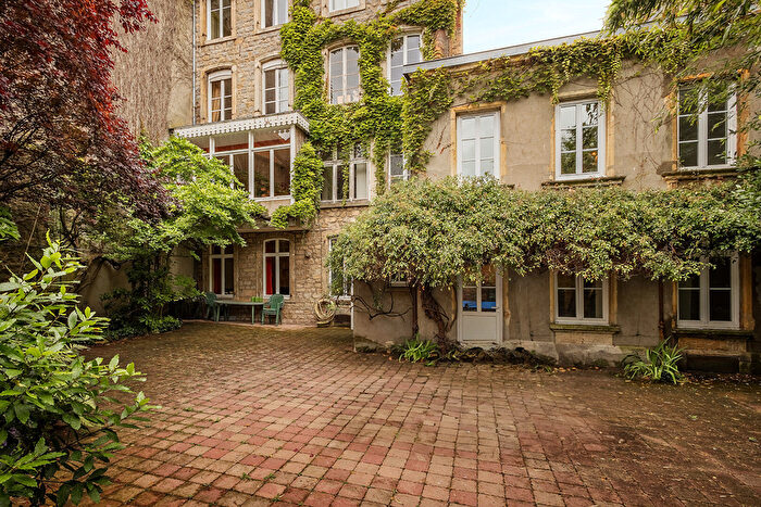 Boulogne-sur-Mer, Basse-ville : Maison 10 pièces à vendre
