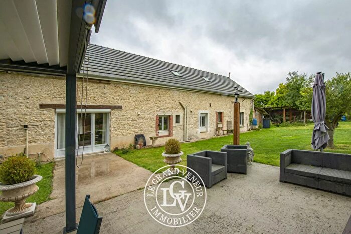 Maison à vendre - Nemours - 10 pièces - 8 chambres