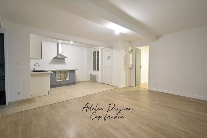 Appartement à louer - Reims, Neufchatel, Orgeval, Laon, Zola - 3 pièces - 2 chambres