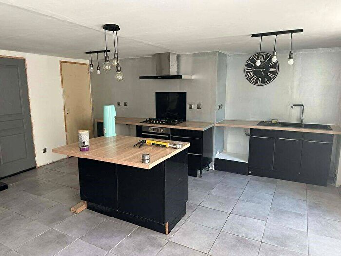 Maison 6 pièces à louer à Agonac