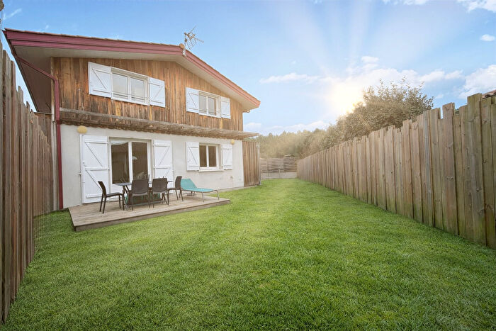 Maison à vendre - Audenge - 4 pièces - 3 chambres