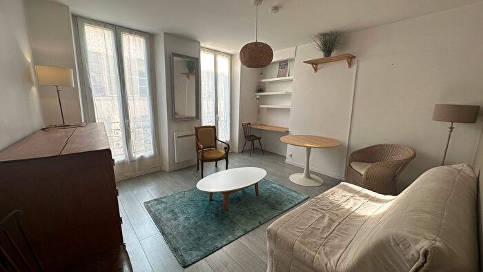 Appartement à louer - Saint-Germain-en-Laye, Centre-ville, Quartiers forestiers - 2 pièces - 1 chambre