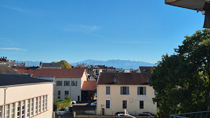 Appartement à vendre - Pau, Centre-ville - 4 pièces - 3 chambres