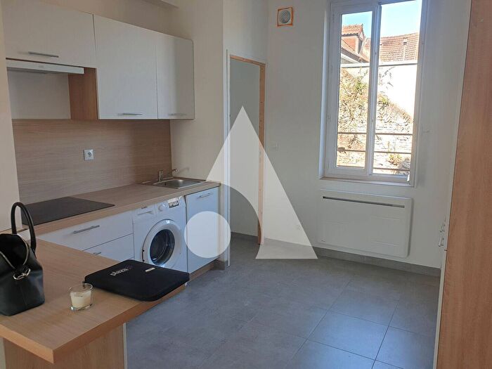 Appartement à louer - Place dArmes et du Barlet, Douai - 2 pièces - 1 chambre