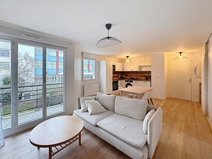 Appartement à louer - Ouest, Ville-la-Grand - 4 pièces - 3 chambres